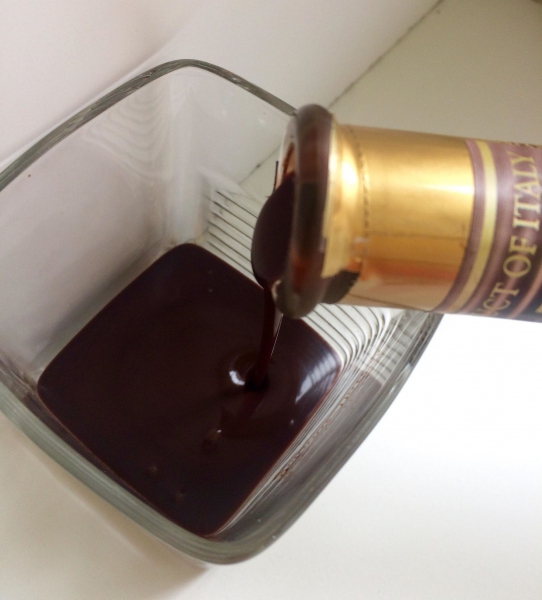 Bottega Nero Dark Chocolate Liquor review
