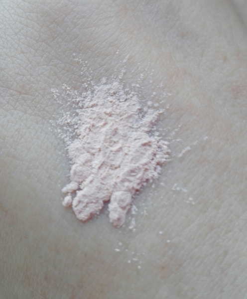 Sleek Makeup Professional Finishing Powder(translucent) review