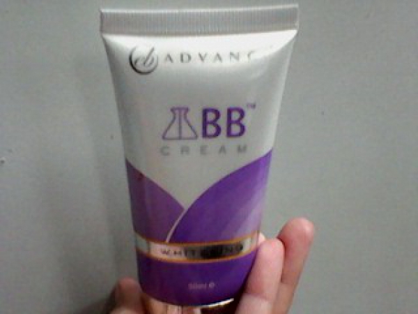 EB Advance BB Cream in Oriental review