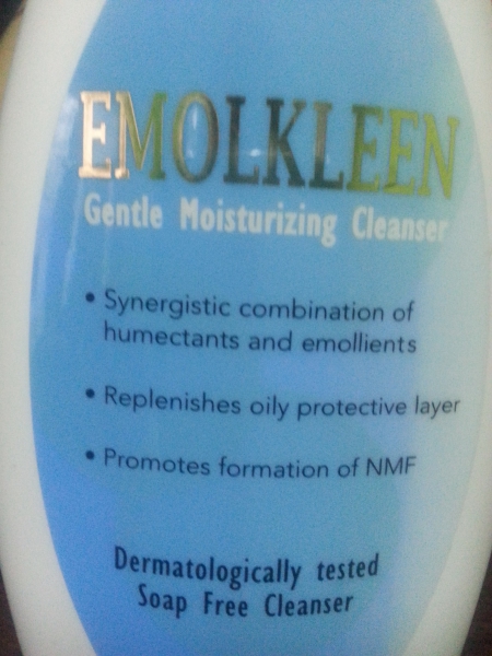 EMOLKLEEN Gentle Moisturizing Cleanser review
