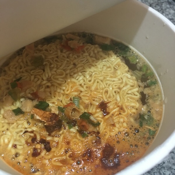 Nissin Souper Meal Instant Noodles (Hot And Spicy Flavor) review