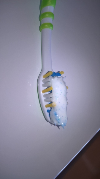 AZ Pro-expert Premium Antiplacca toothpaste review